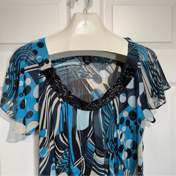 Apostrophe | Tops | Apostrophe Geometric Print Beaded Detail Top | Poshmark
